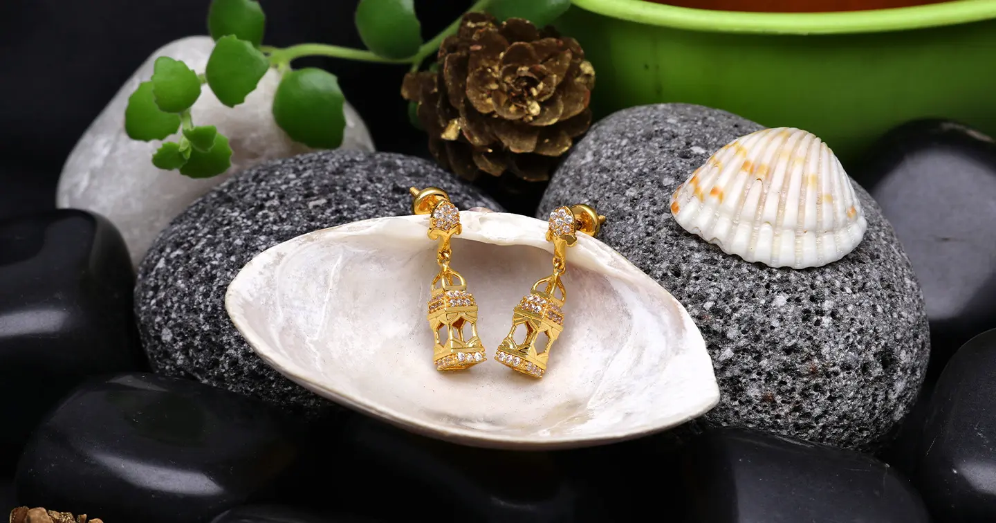 Shop the Latest Designs of Gold Earrings | Explore Bhima Gold's Jewelry ...