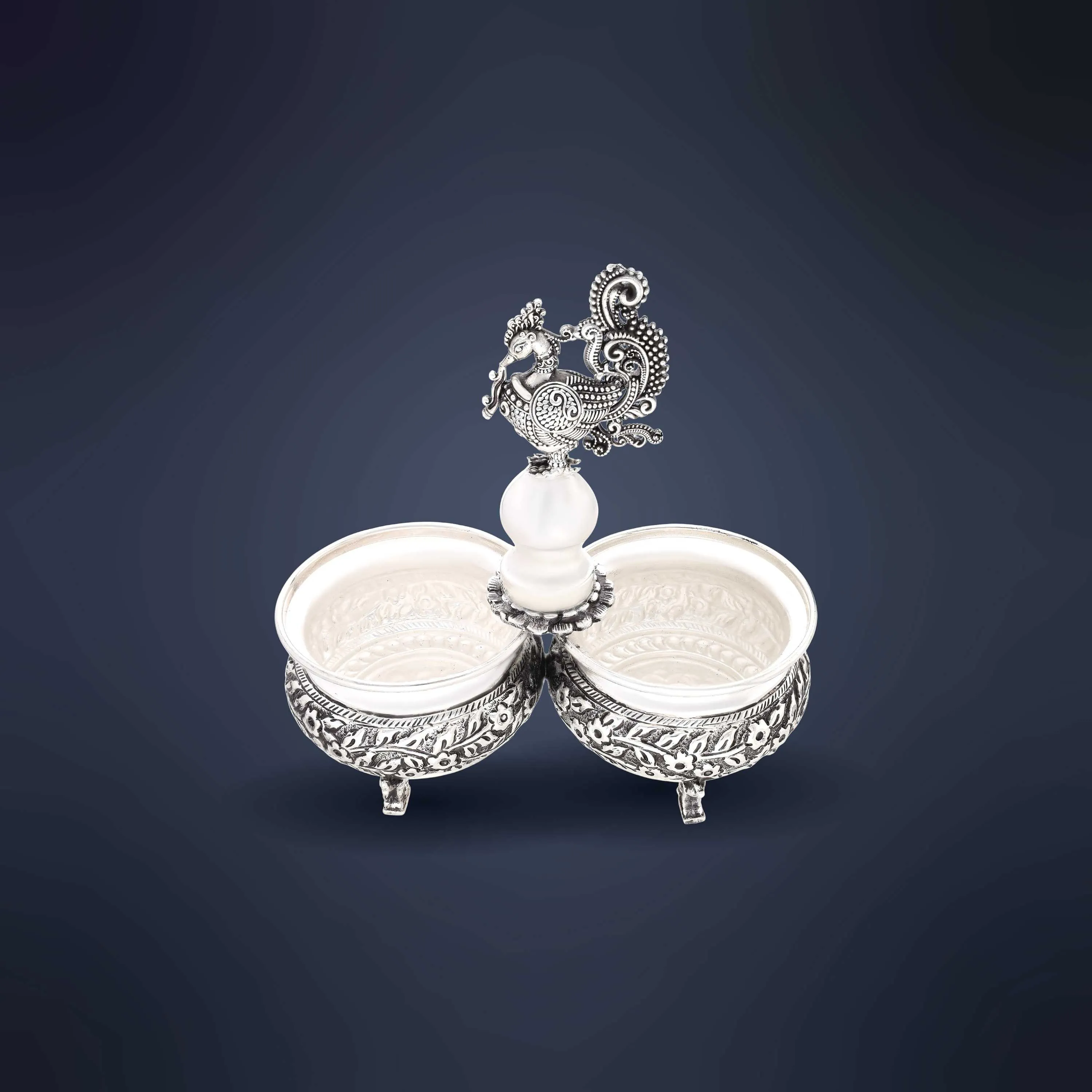 Antique Finished And Detailed Silver Kumkum Box