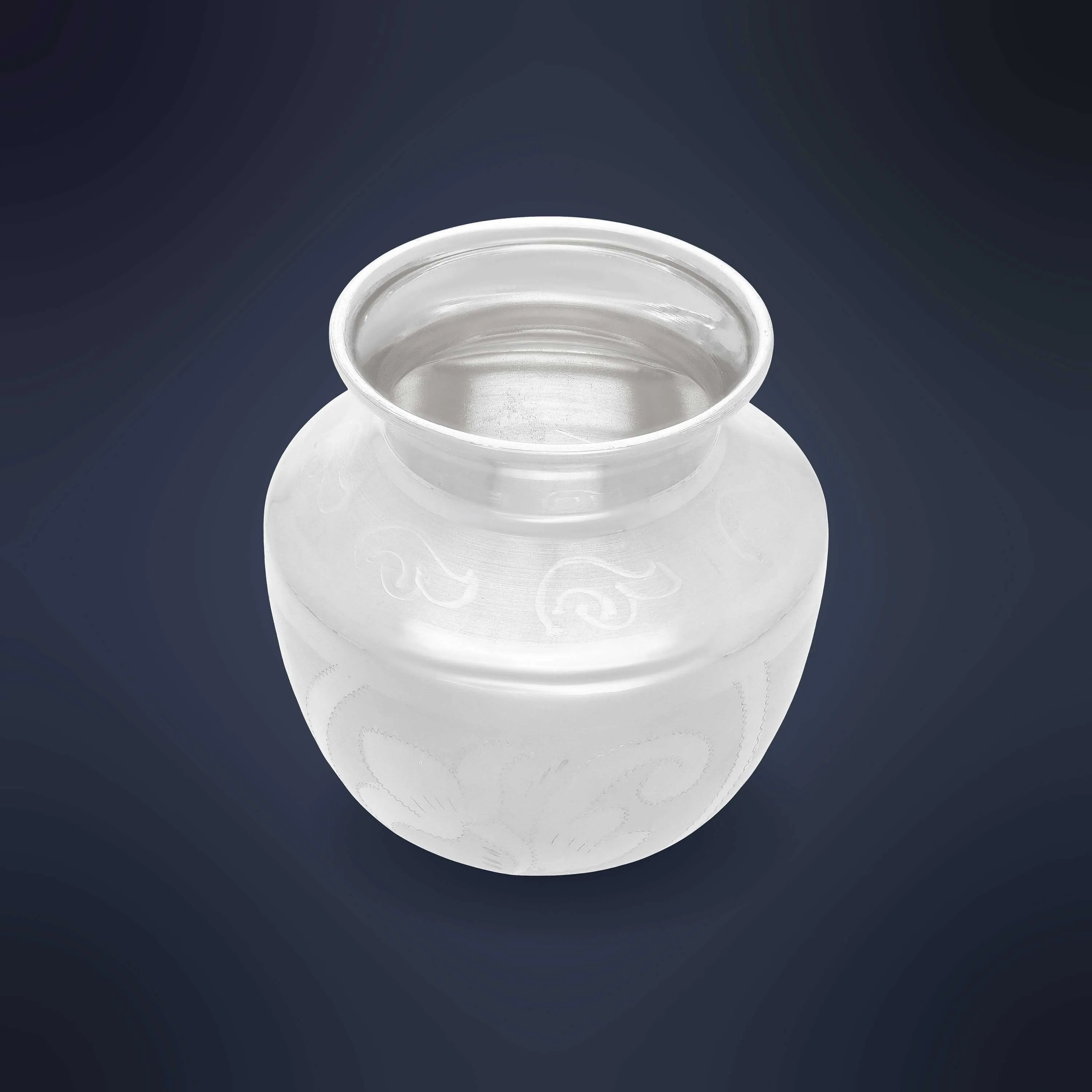 Classic Matte Finished And Detailed Silver Chombu