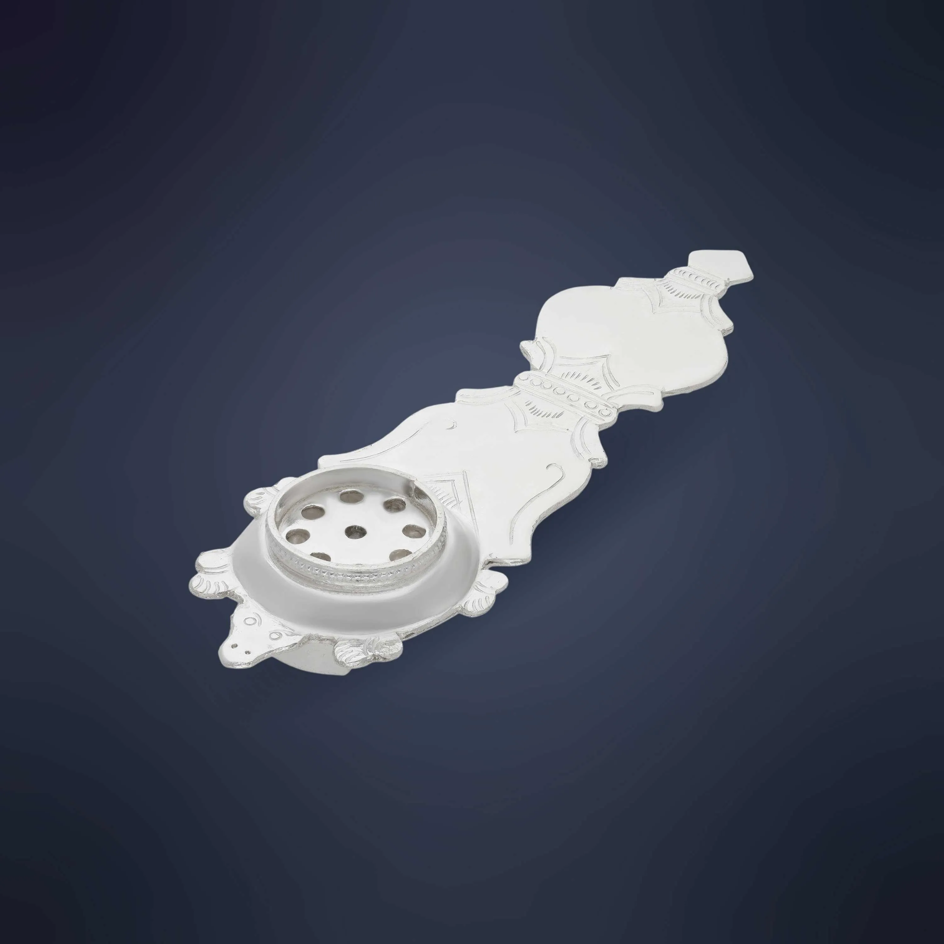 Specially Crafted And Detailed Silver Arathi