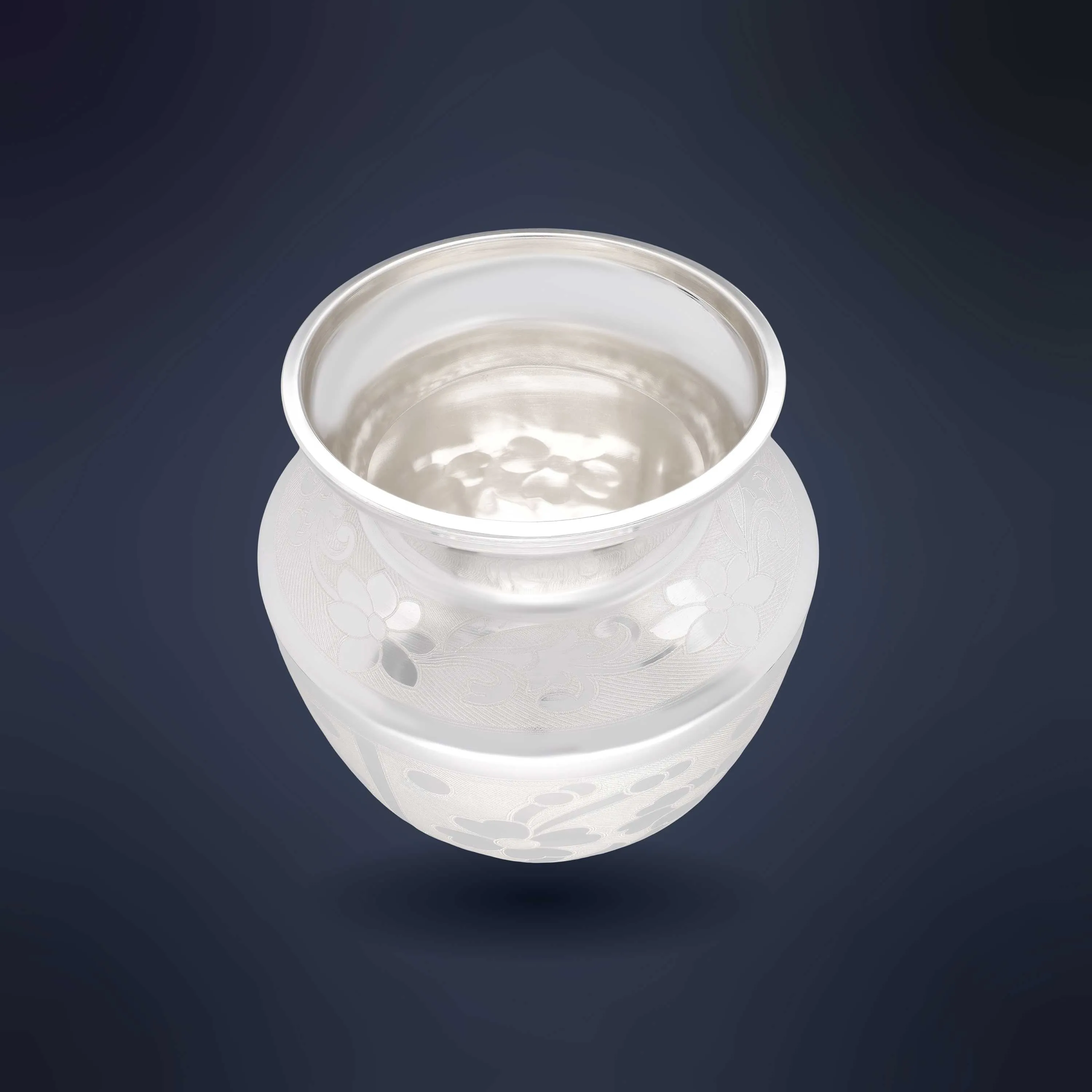 Classic Matte Finished And Detailed Silver Chombu