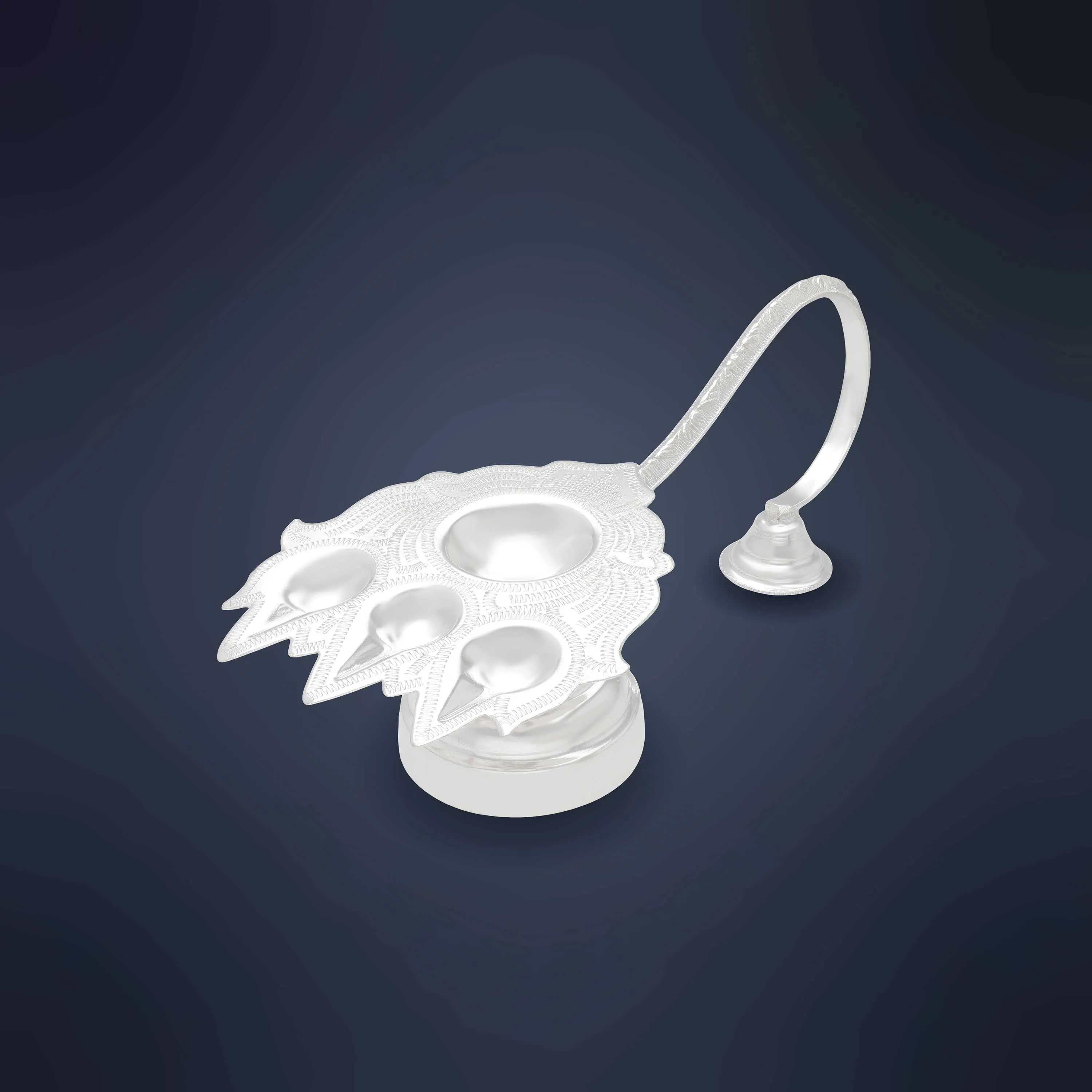 Finely Detailed And Crafted Silver Arathi