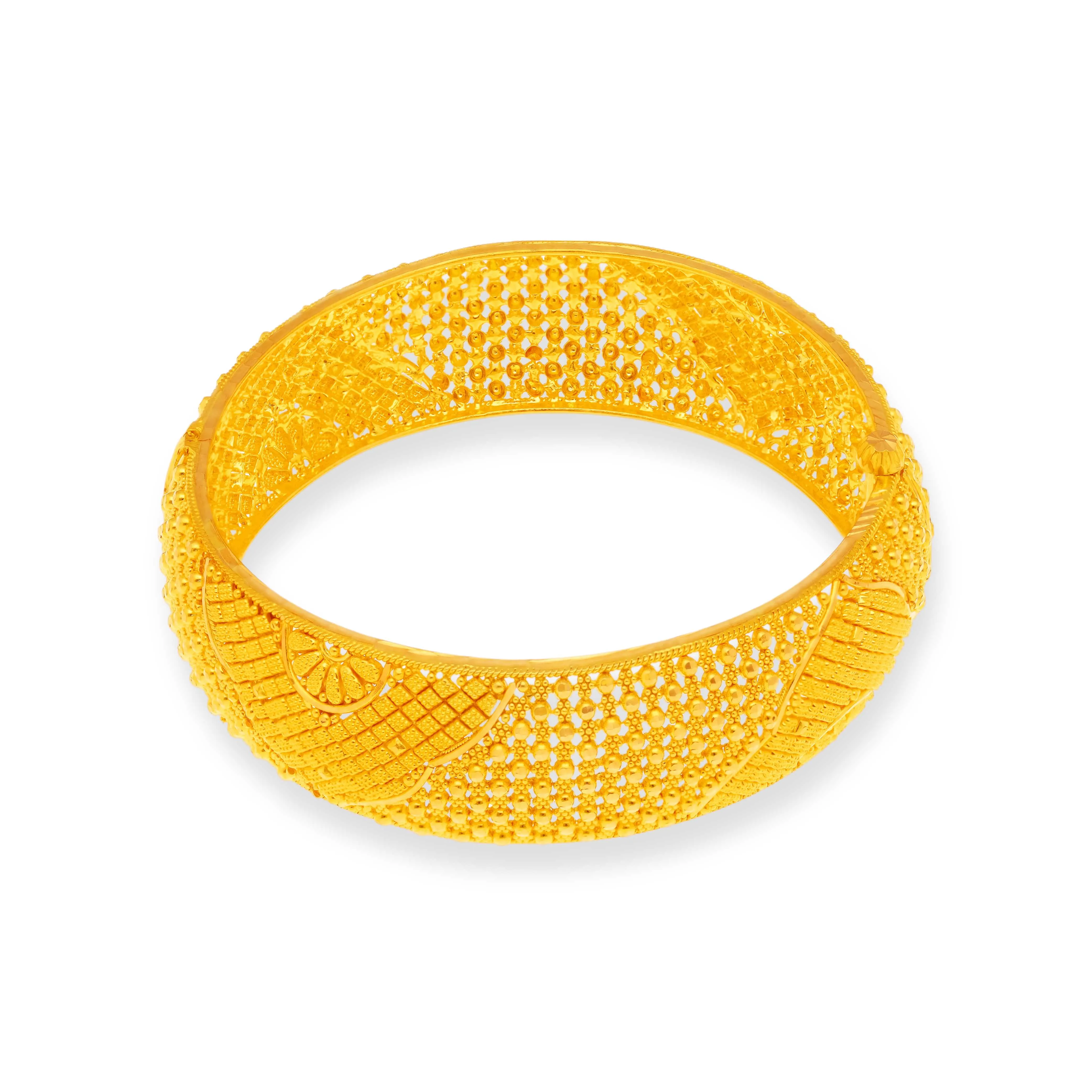 Classic Finely Detailed And Crafted 22KT Gold Bangles With Screw