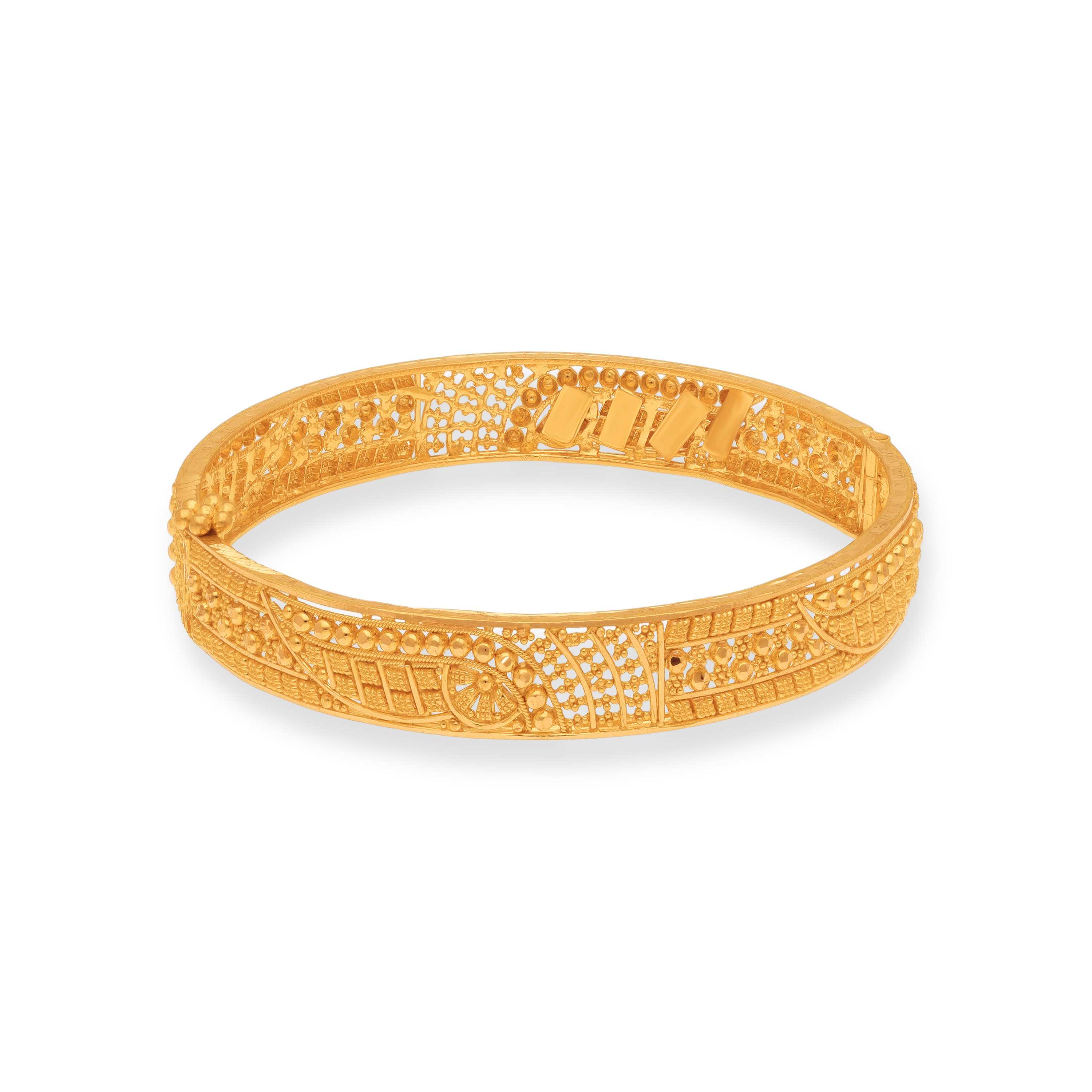 Traditionally Crafted Calcutta Pattern 22KT Gold Bangle With Screw
