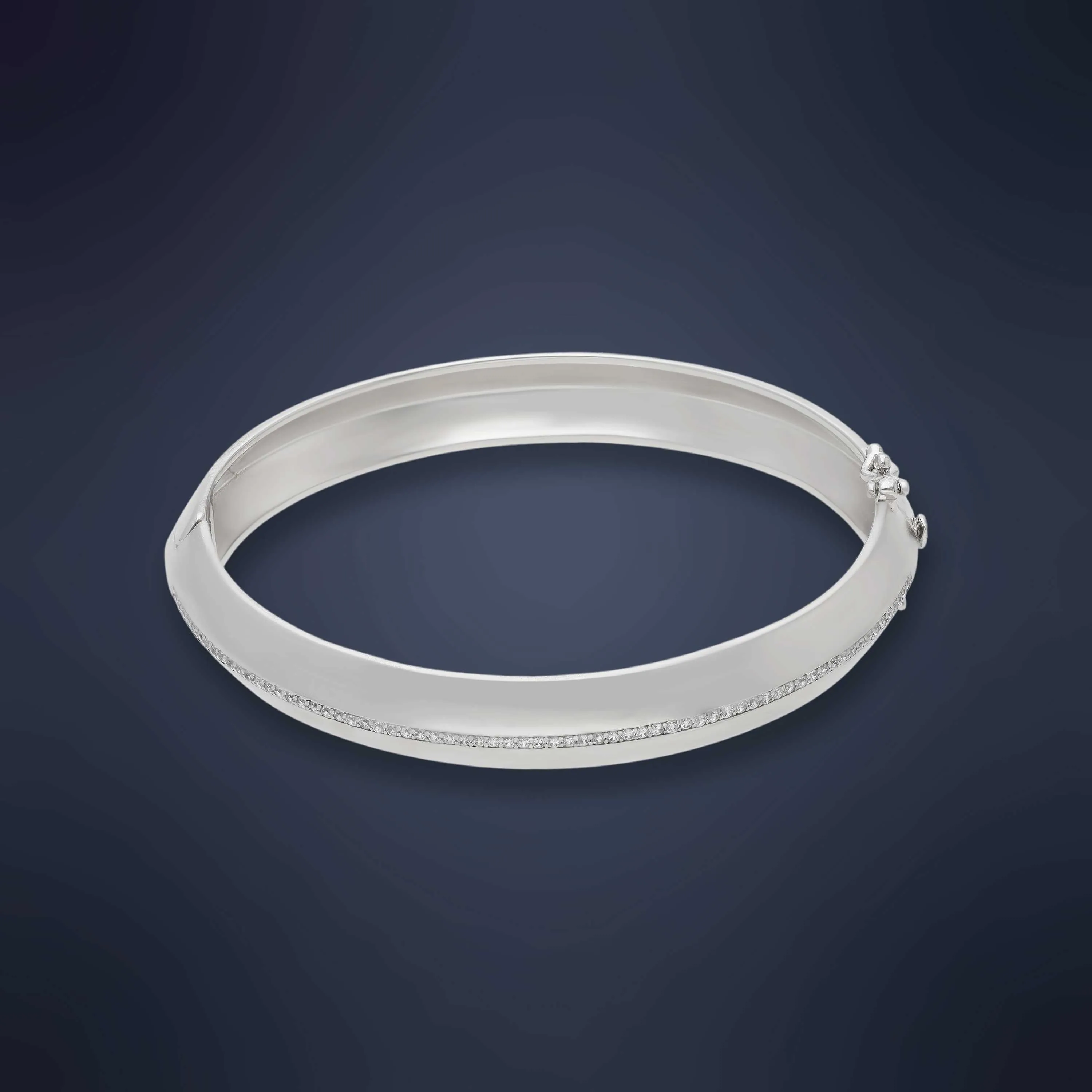 Traditionally Crafted And Detailed Silver Punjabi Kada