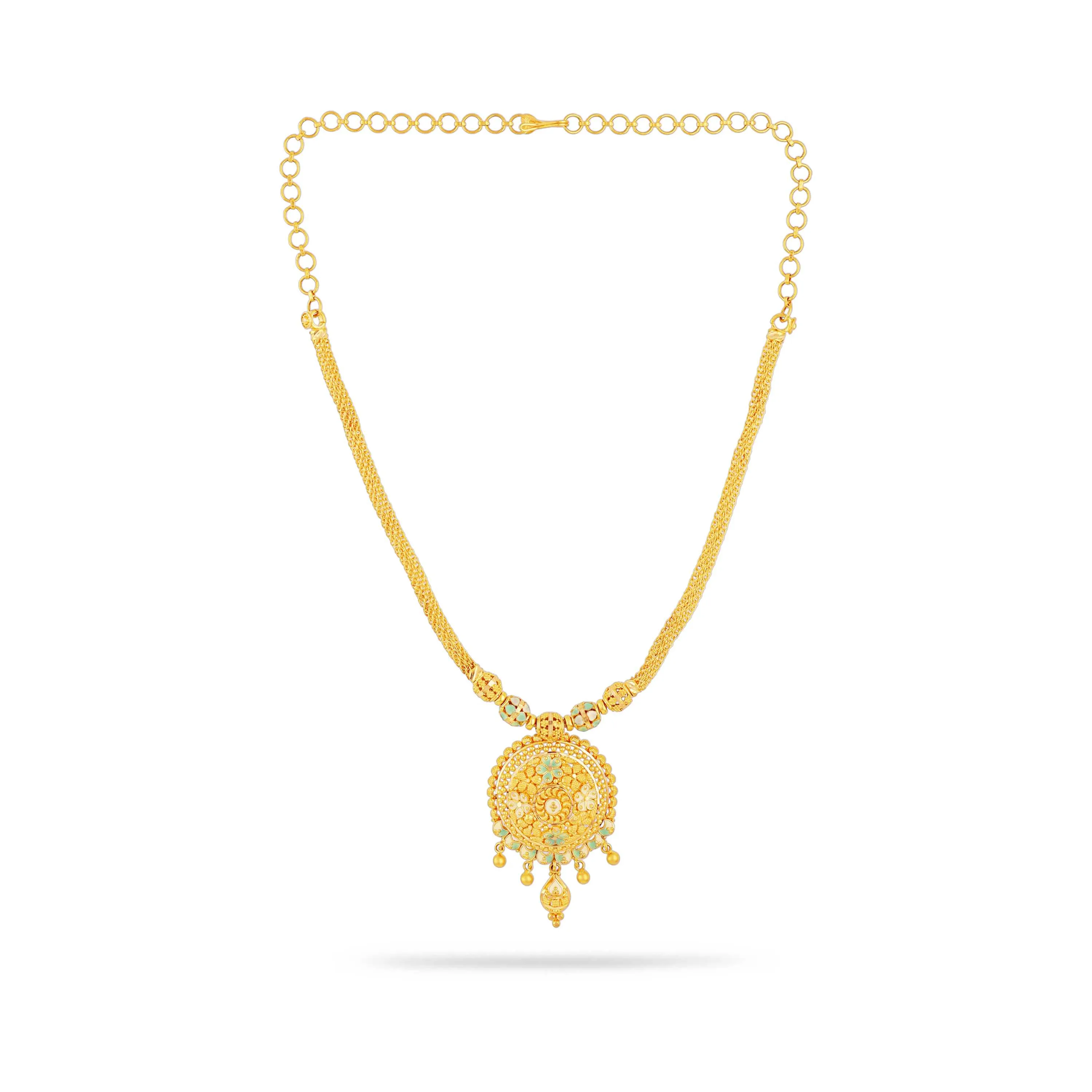 Traditionally Crafted And Detailed 22KT Gold Necklace For Women