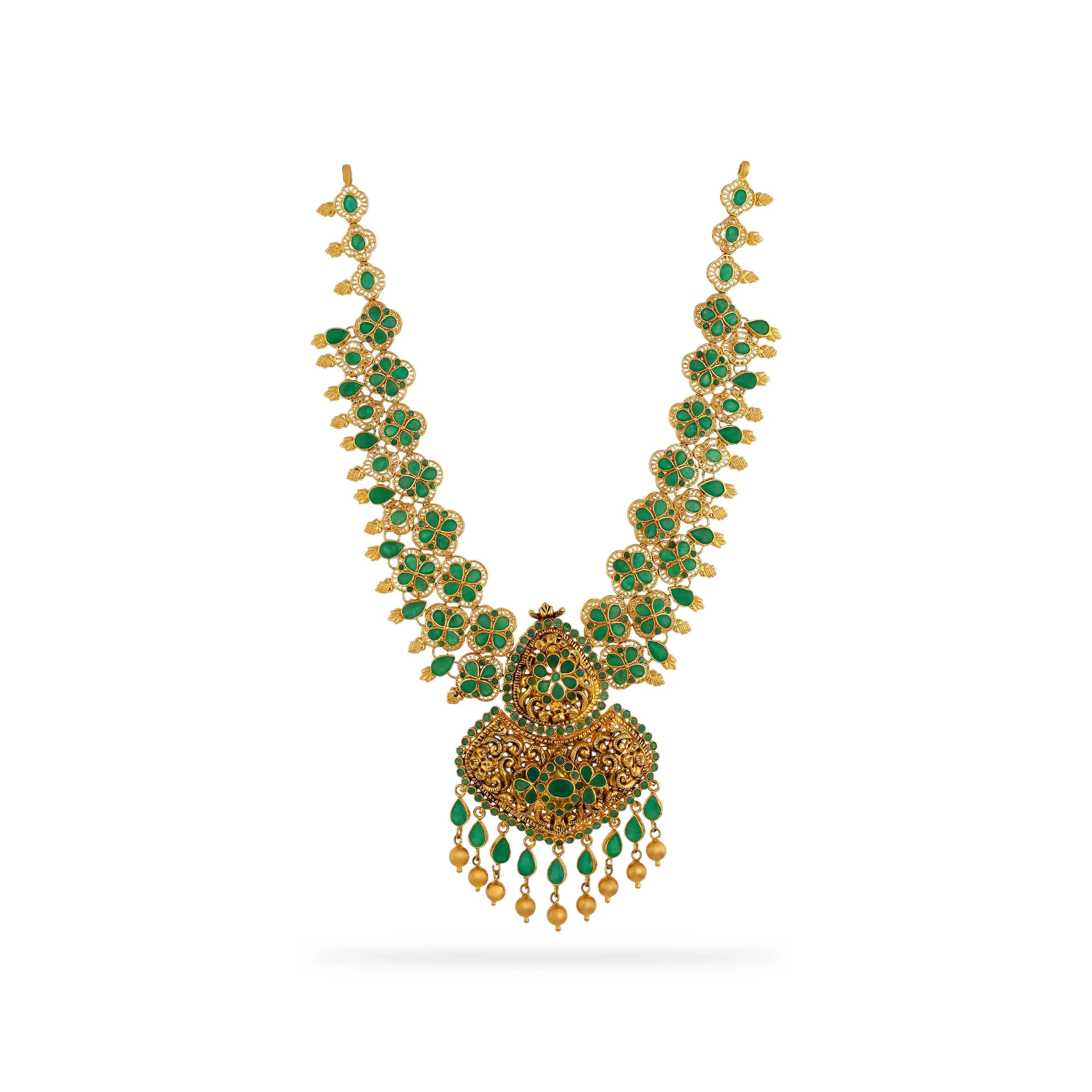 Classic Finely Detailed Emerald And Crafted 22KT Gold Necklace For Women