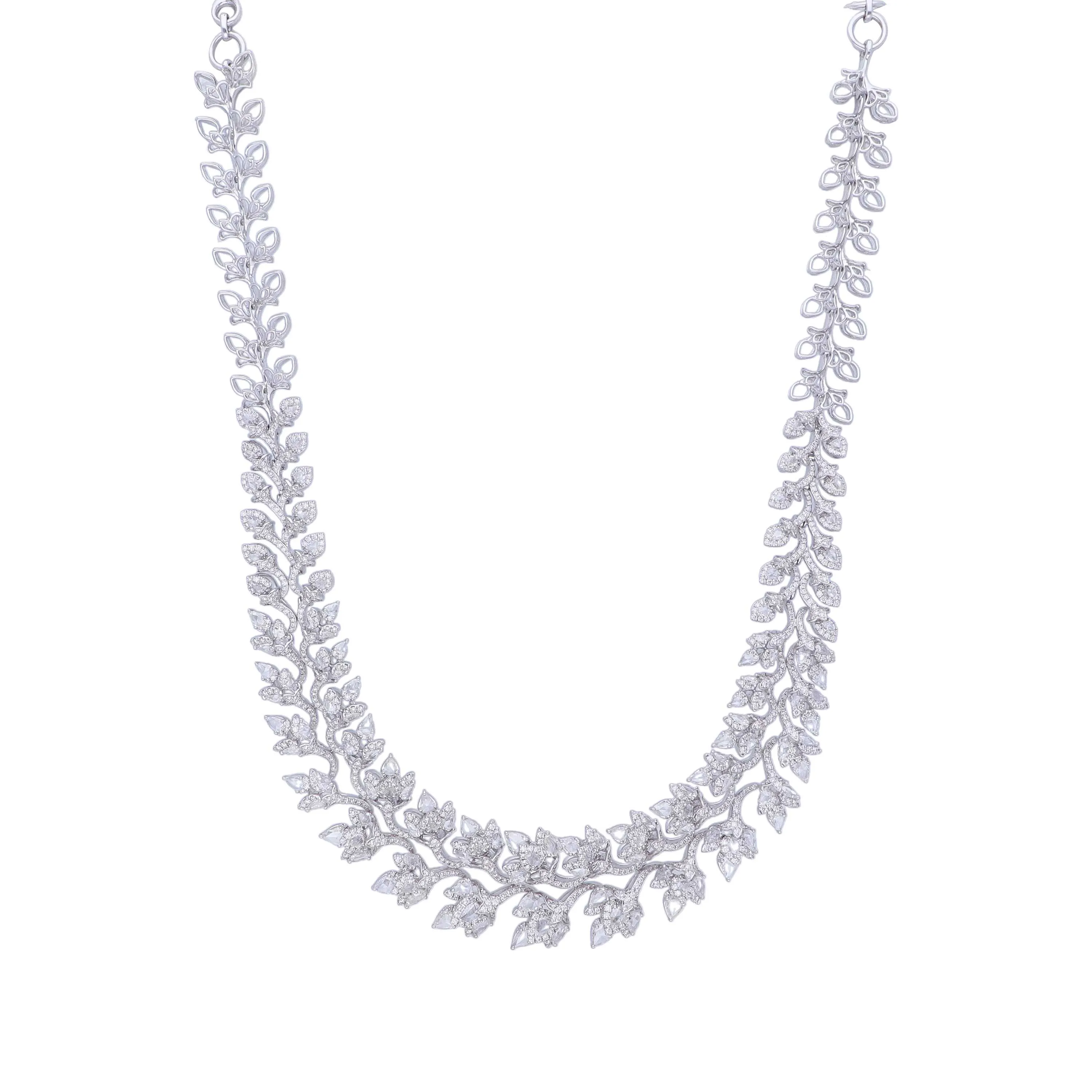 Beautifully Crafted 18KT Diamond Necklace