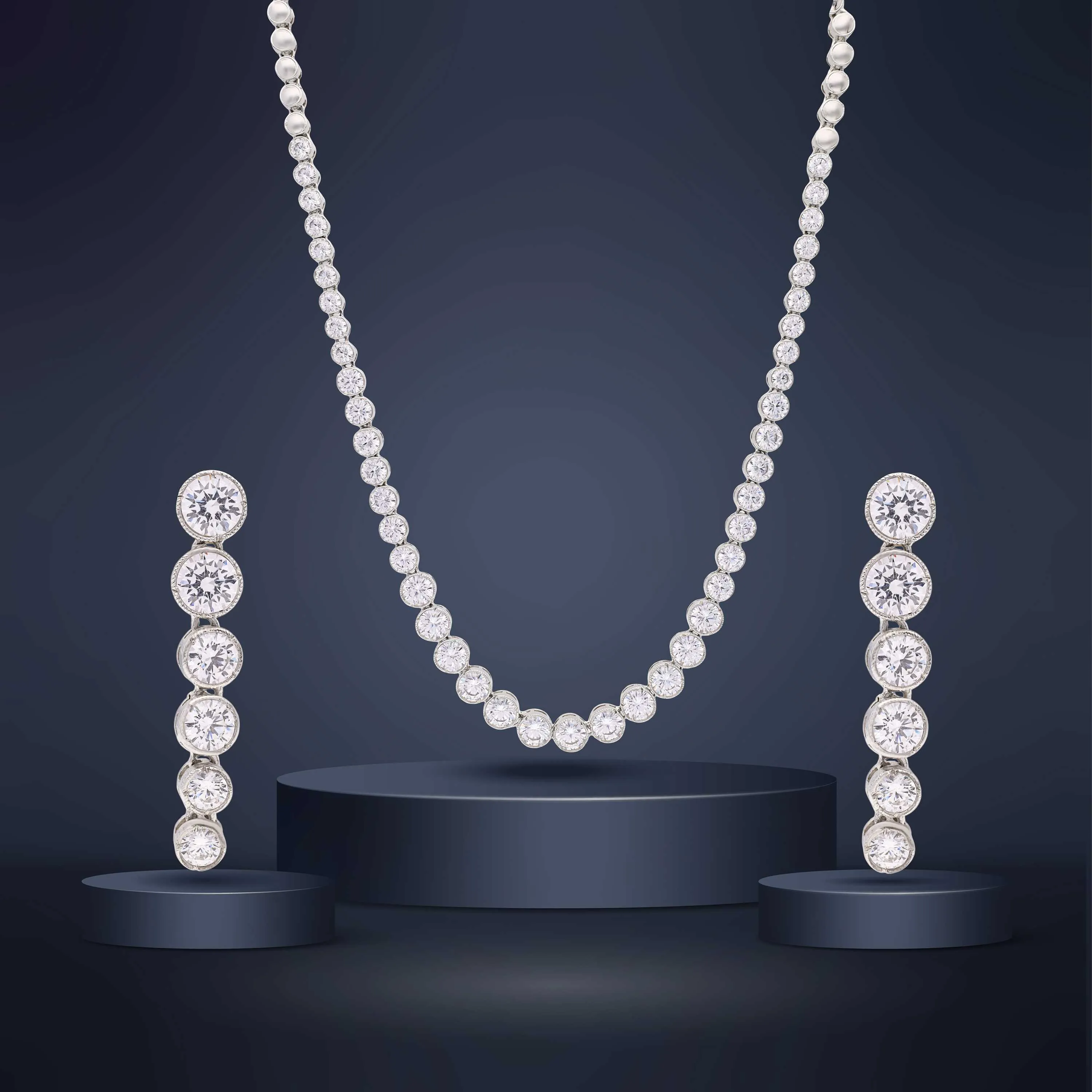 Charmingly Detailed And Crafted Silver Necklace Set