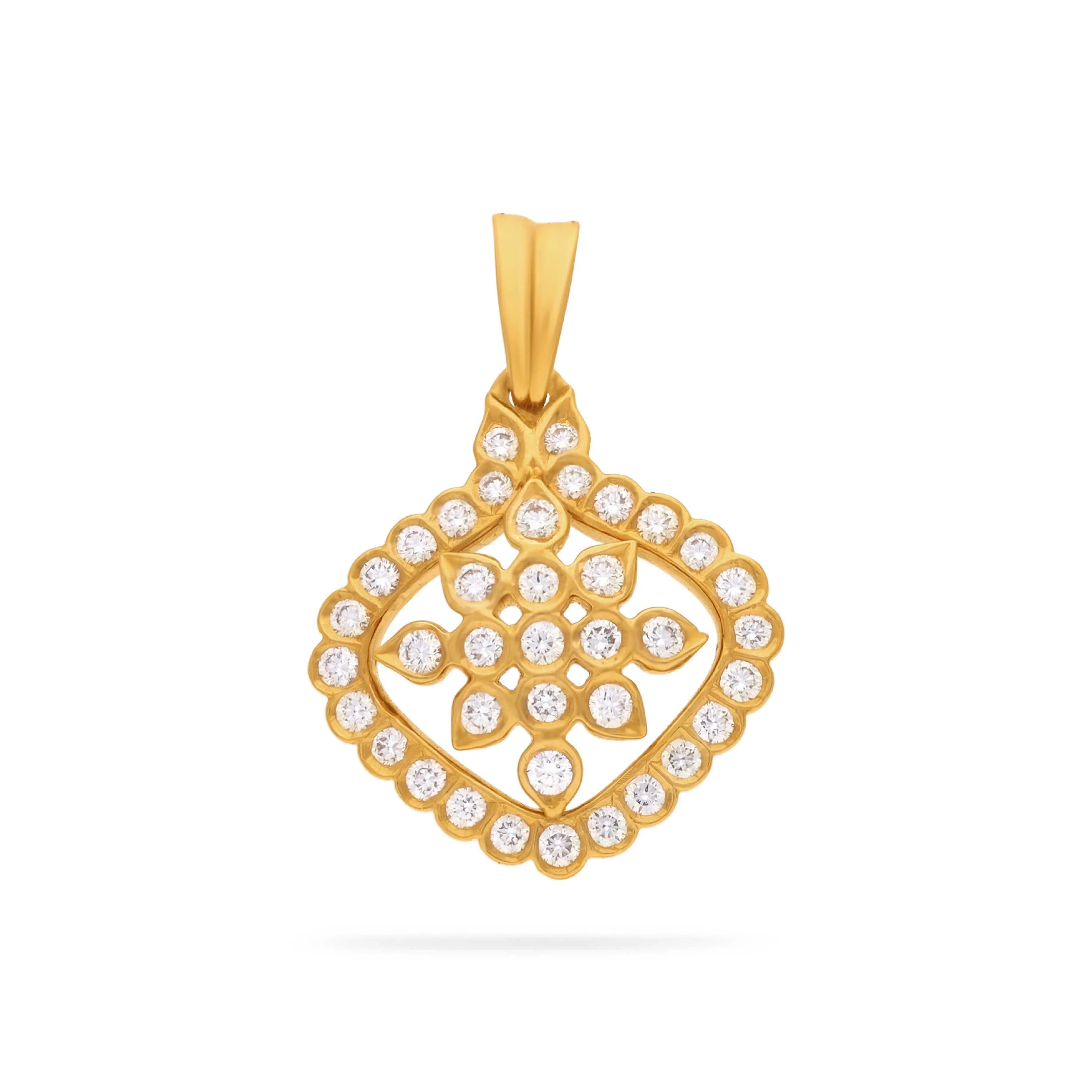 Gorgeously Detailed And Diamond Studded 18KT Yellow Gold Locket