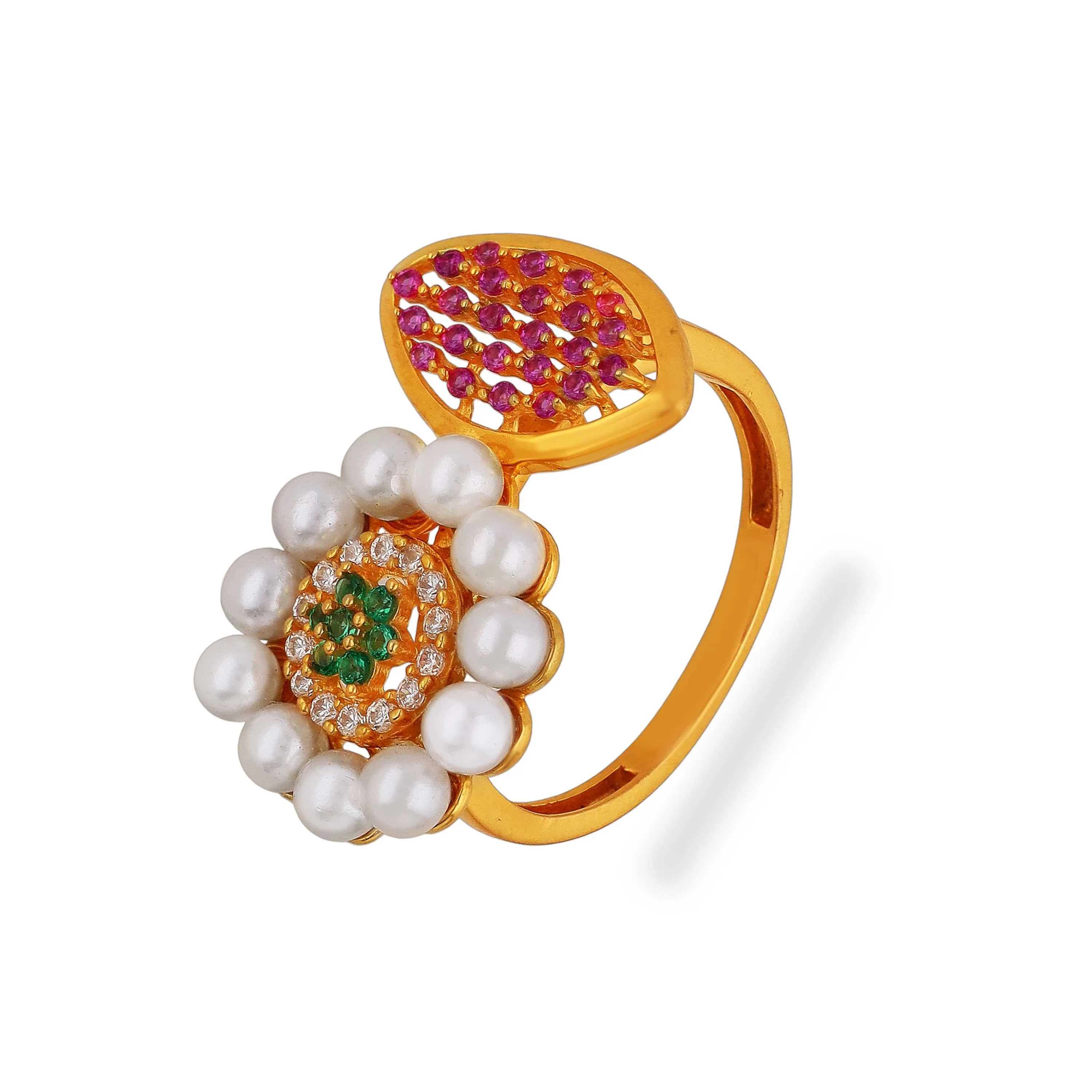 Gorgeously Detailed And Studded 22KT Gold Ring