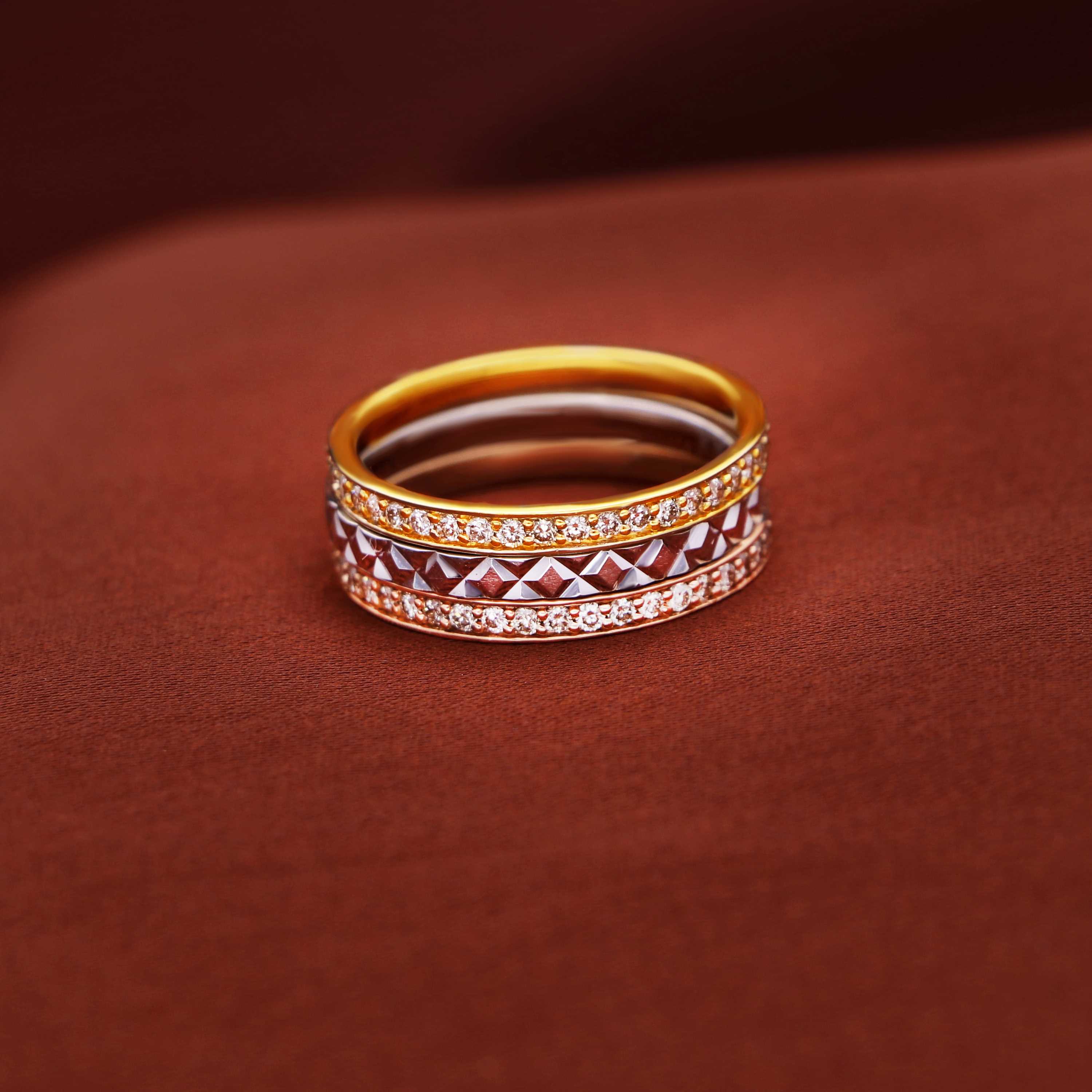 Ornamental Diamond Ring with Geometric Accents in 18KT Gold